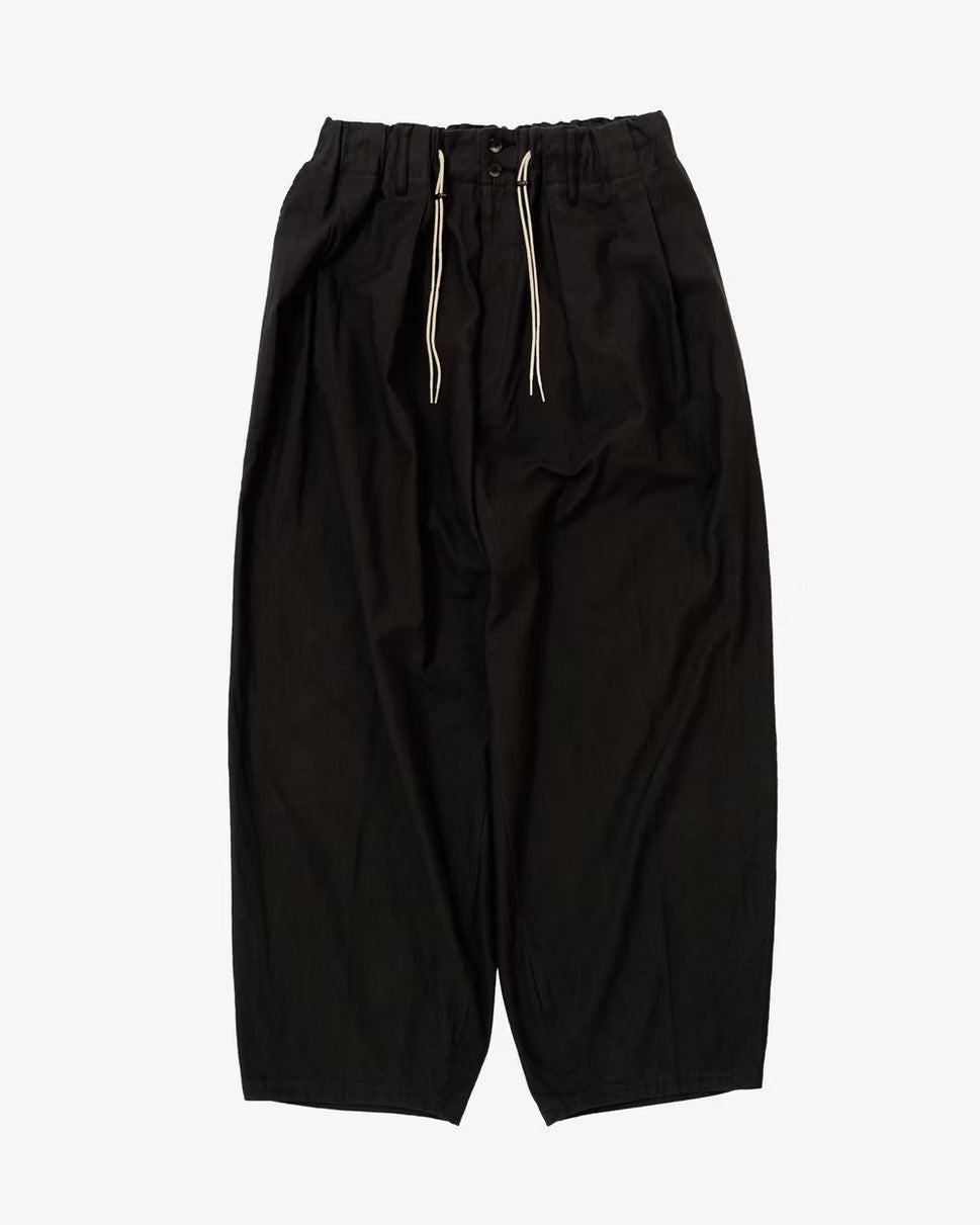 Sillage circular pants back satin anthracite – CASDAY / キャスデイ (casday.jp)